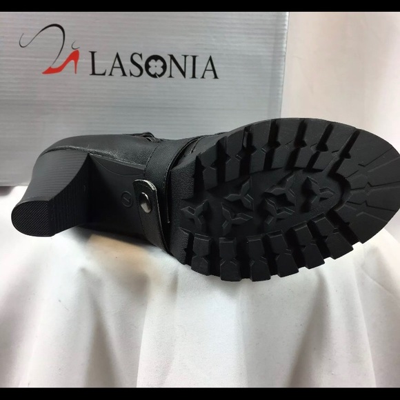Lasonia | Shoes | New Lasonia Womens 2 In Booties | Poshmark